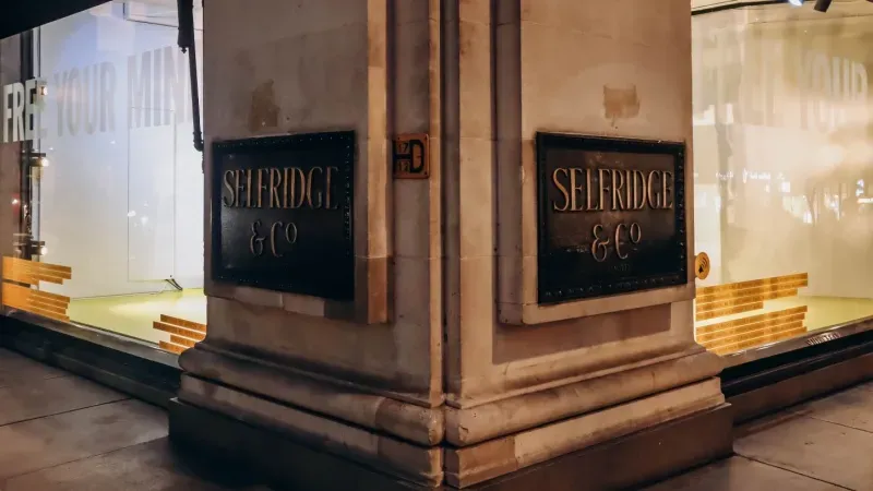 Shopping in London: From Street Markets to Luxury Shopping Malls